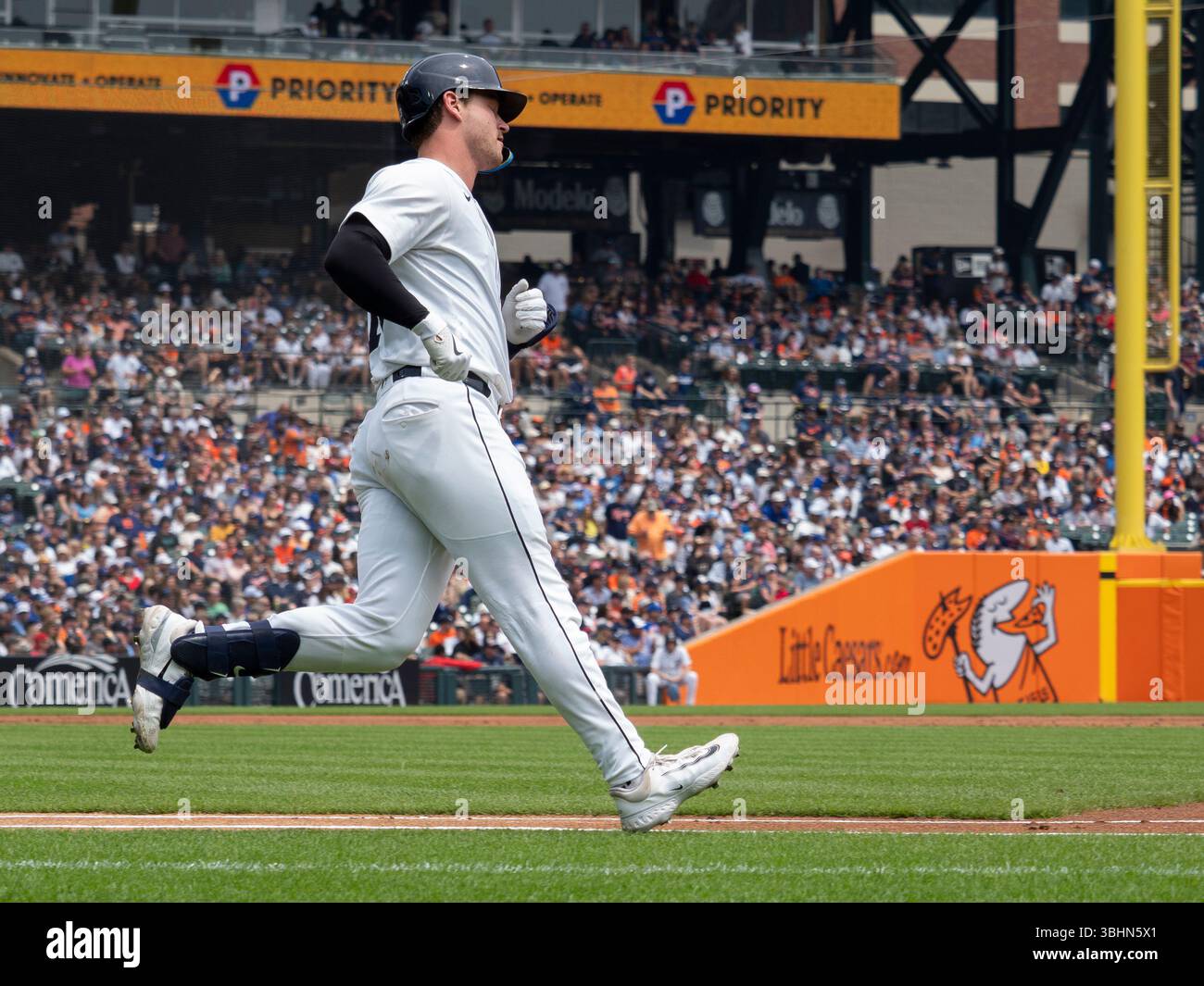 DETROIT, MI - JUNE 08: Detroit Tigers catcher Dillon Dingler (13) runs ...