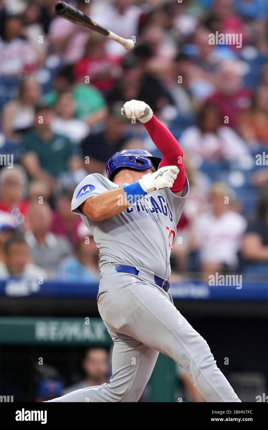 Chicago Cubs' Reese McGuire loses his bat on a swing against ...