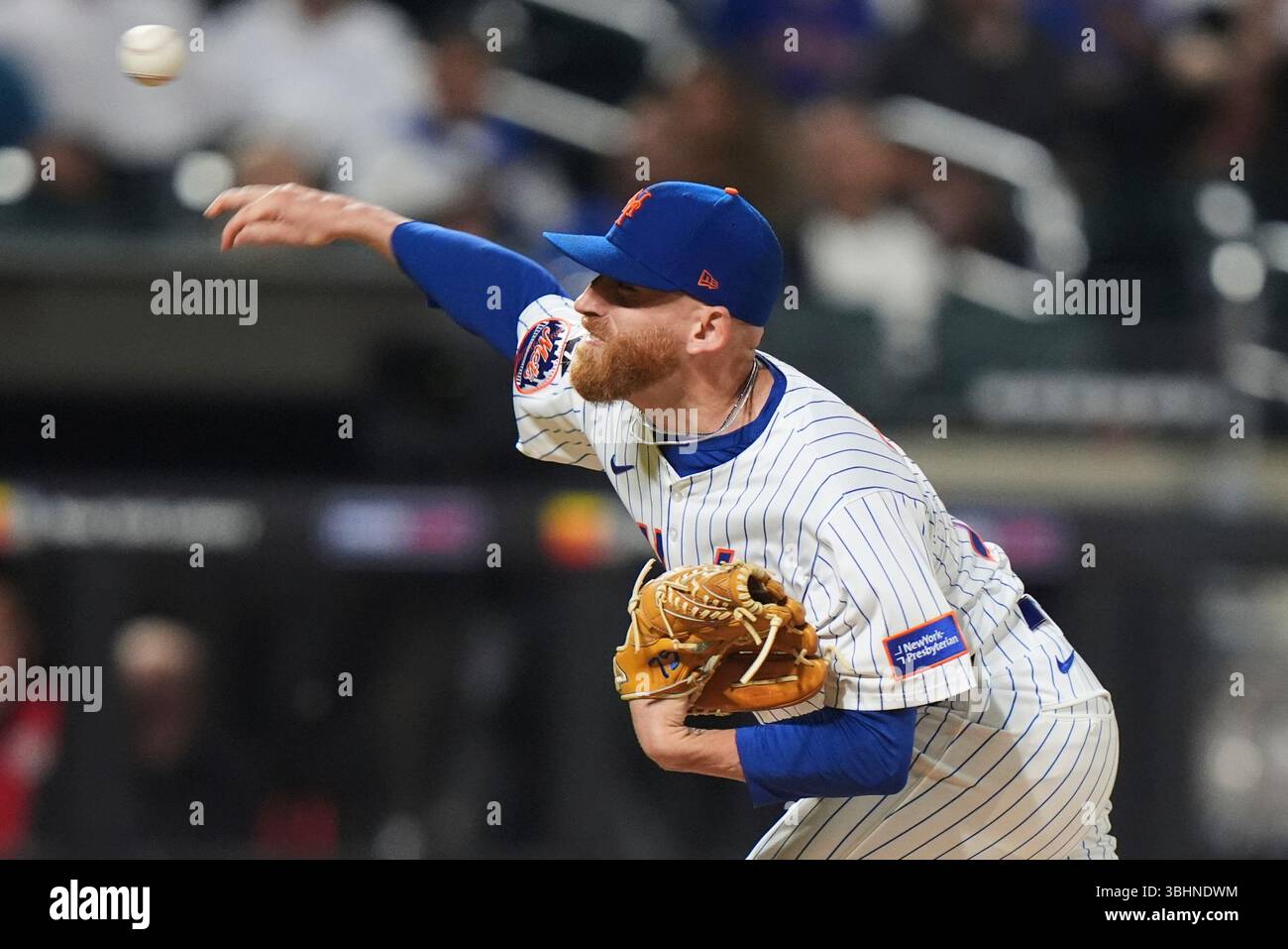 -New York Mets' Reed Garrett pitches during the 10th inning of a ...