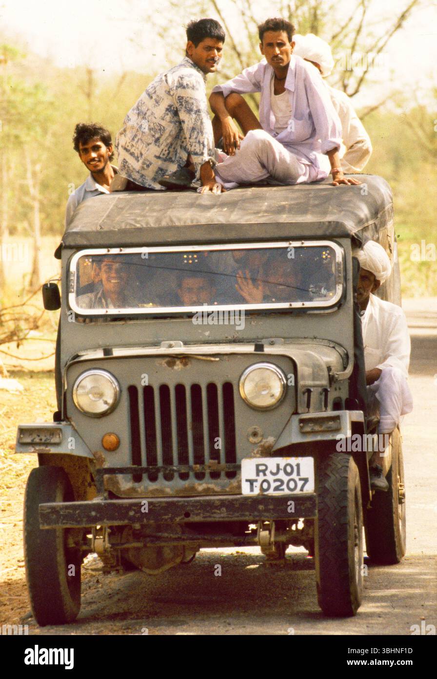 Loaded jeeps hi-res stock photography and images - Alamy