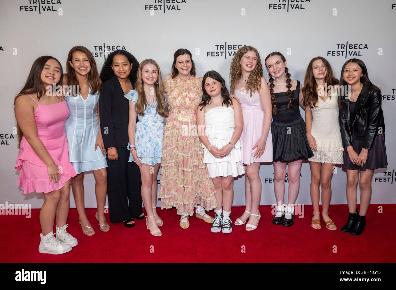 NEW YORK, NEW YORK - JUNE 09: (L-R) Brea Phan, Arya Brixey, Jasmine ...