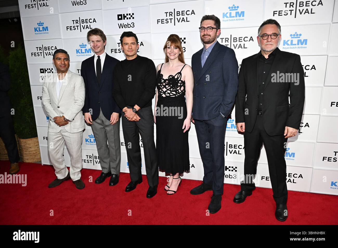 Nick Mohammed, from left, Alexander Owen, Orlando Bloom, Bryce Dallas ...