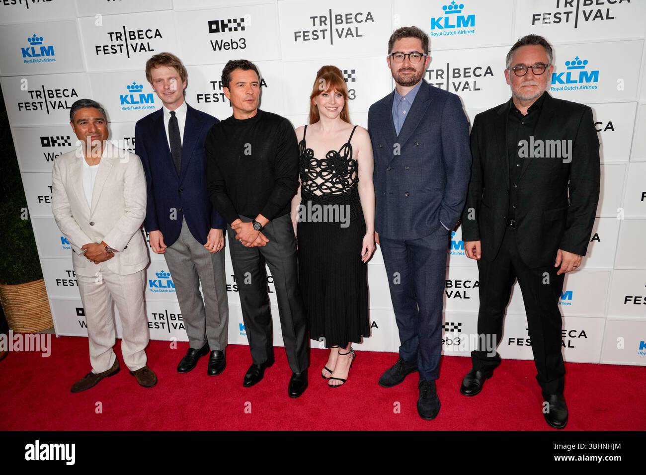 L-R: Nick Mohammed, Alexander Owen, Bryce Dallas Howard, Orlando Bloom ...