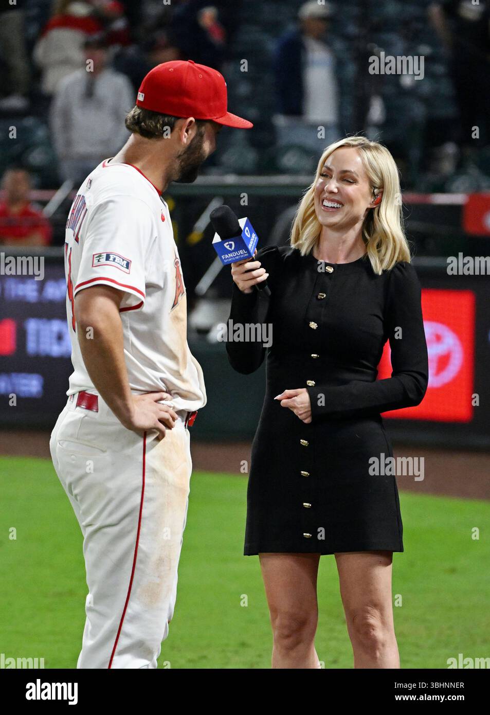 ANAHEIM, CA - JUNE 09: FanDuel field reporter Erica Weston interviews ...