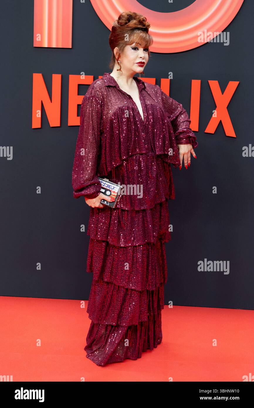 Yurena attended 'the red carpet for the 10th Anniversary of Netflix ...