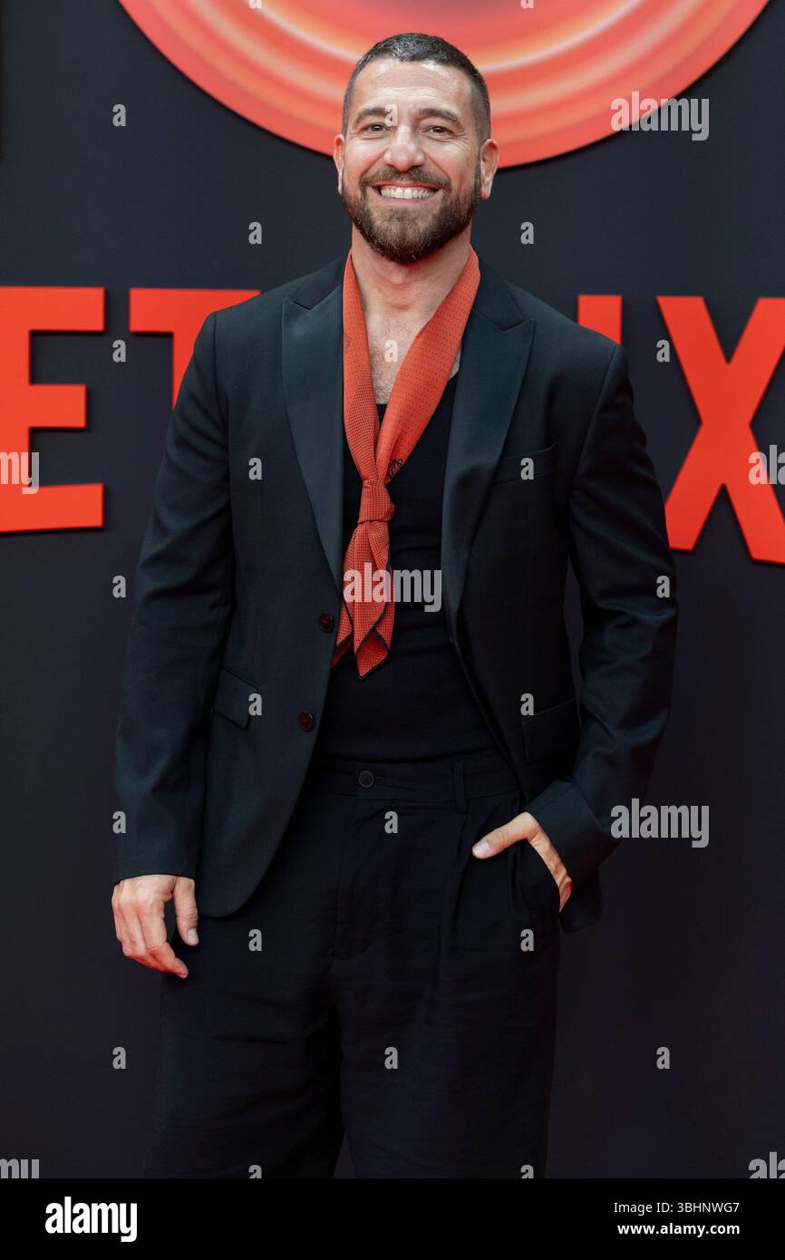 Raúl Tejón attended 'the red carpet for the 10th Anniversary of Netflix ...