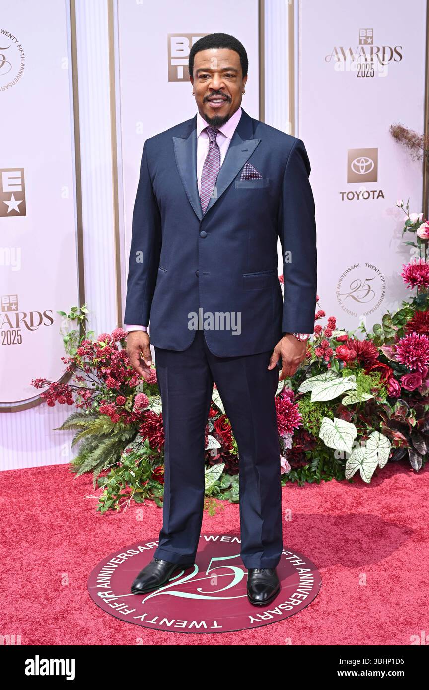 Russell Hornsby bei der Verleihung der 25. BET Awards 2025 im Peacock ...
