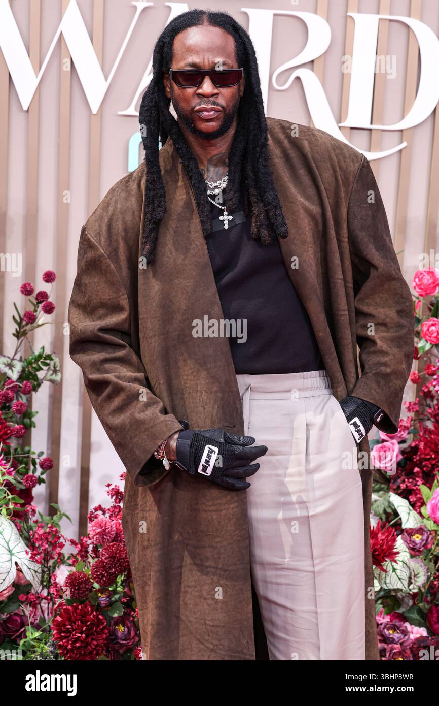 LOS ANGELES, CALIFORNIA, USA - JUNE 09: American rapper and actor 2 ...