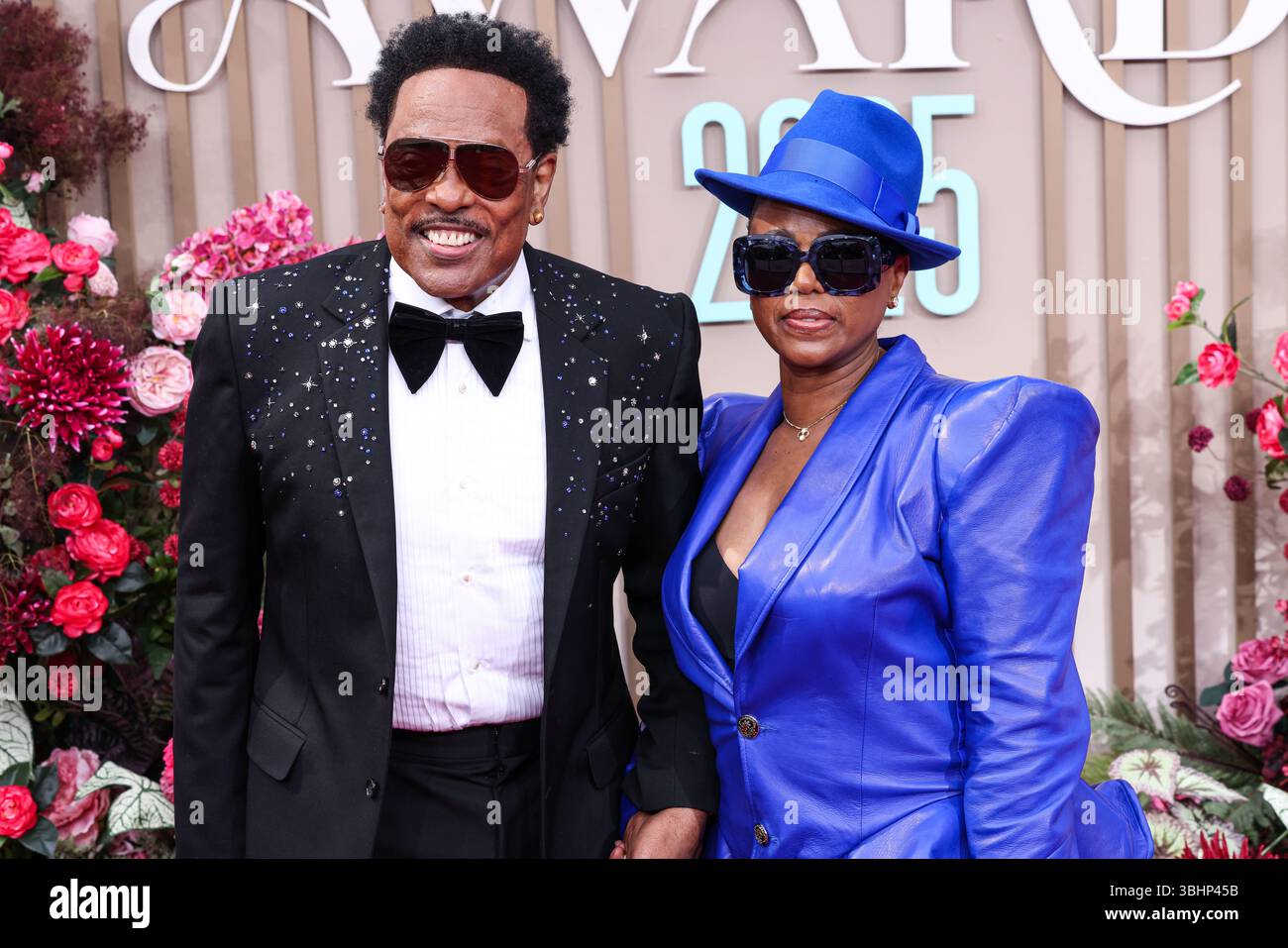 LOS ANGELES, CALIFORNIA, USA - JUNE 09: American singer-songwriter and ...