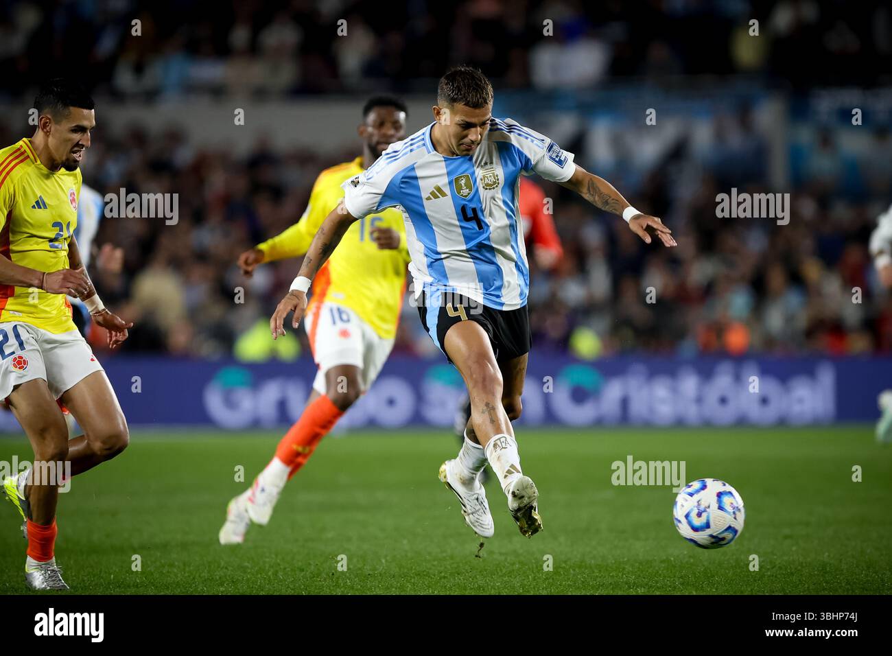 Buenos Aires, Buenos Aires, Argentina. 10th June, 2025. Facundo Medina ...