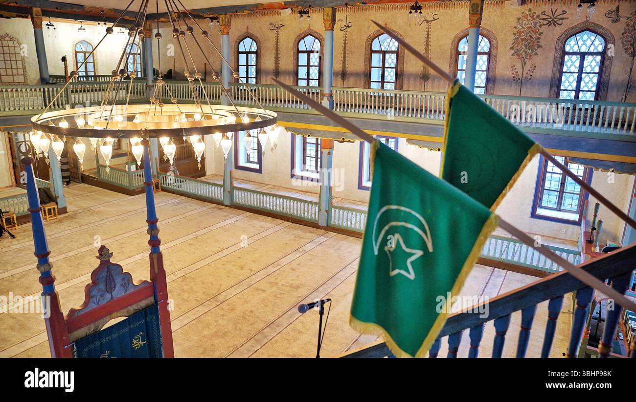 šarena mosque hi-res stock photography and images - Alamy