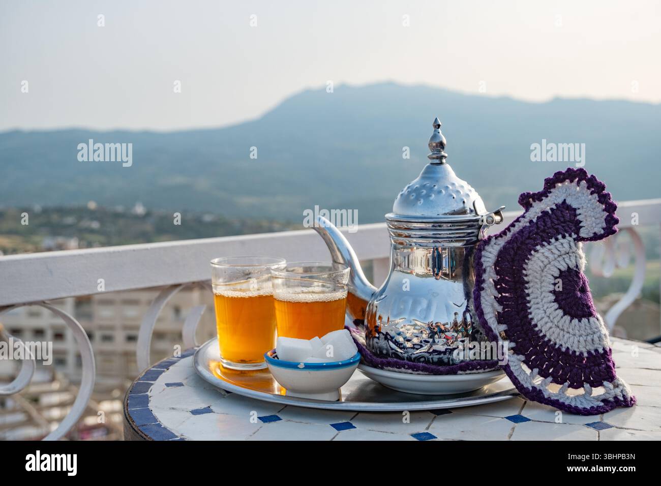 Traditional moroccan teapot hi-res stock photography and images - Alamy