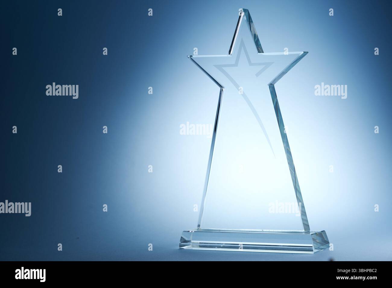 Crystal star award hi-res stock photography and images - Alamy