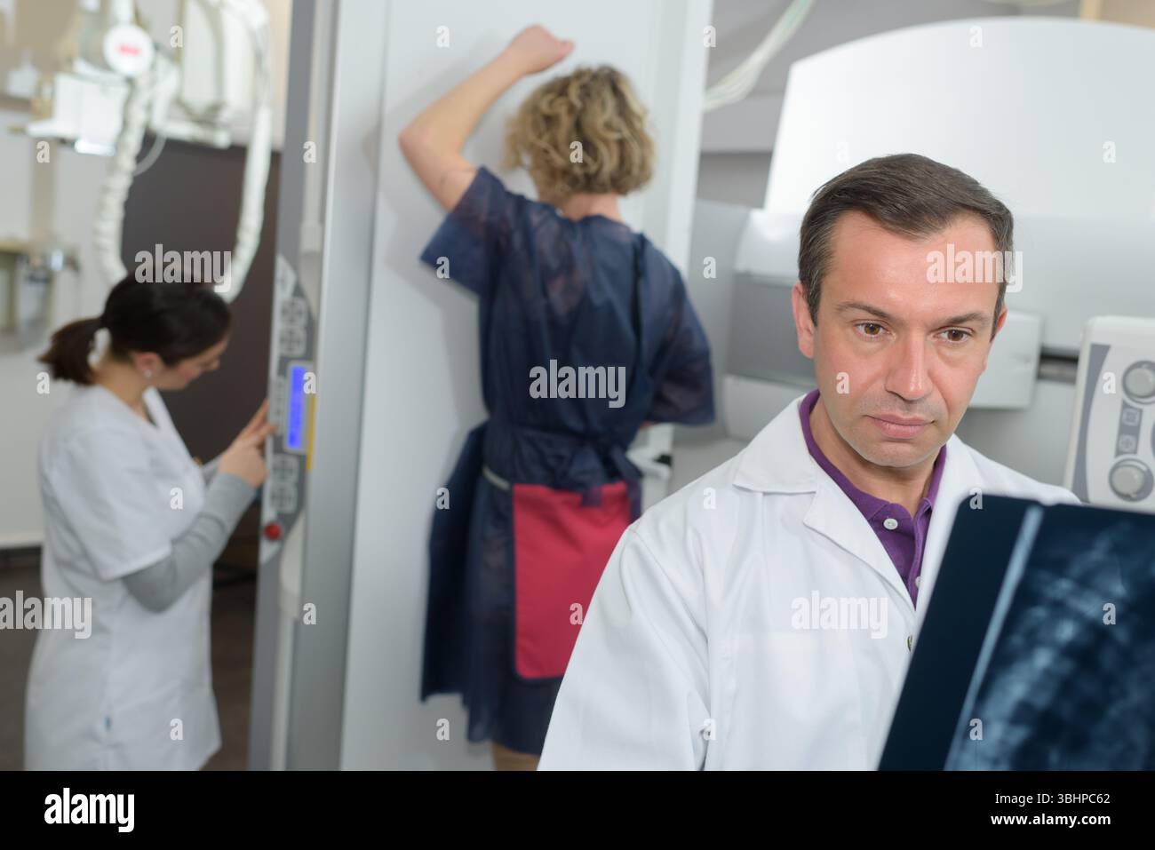 Mammogram test hi-res stock photography and images - Alamy