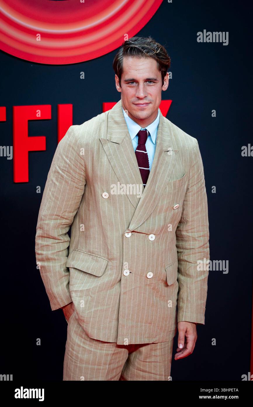 Martiño Rivas attends to '10th Anniversary Netflix Spain' Red Carpet at ...