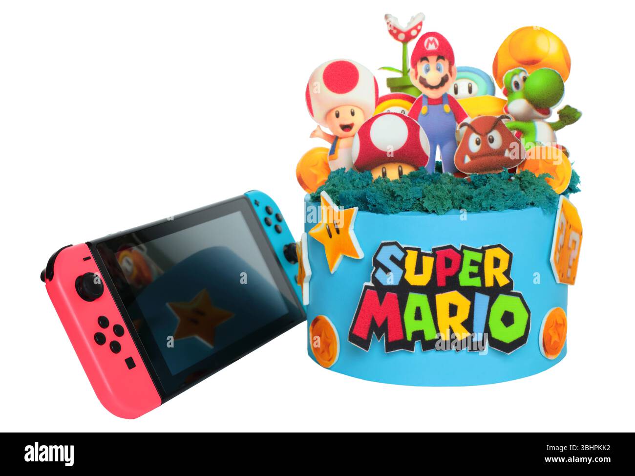 Holiday Cake in Super Mario video game design with Nintendo Switch game ...