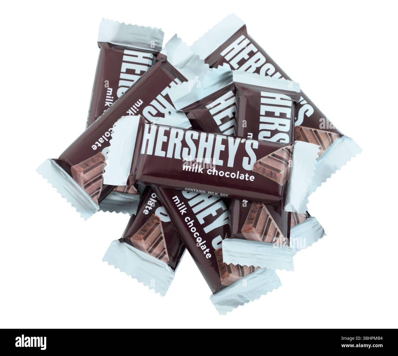Chocolate bars Hershey's in package, isolated on a transparent background, food and snacks ...