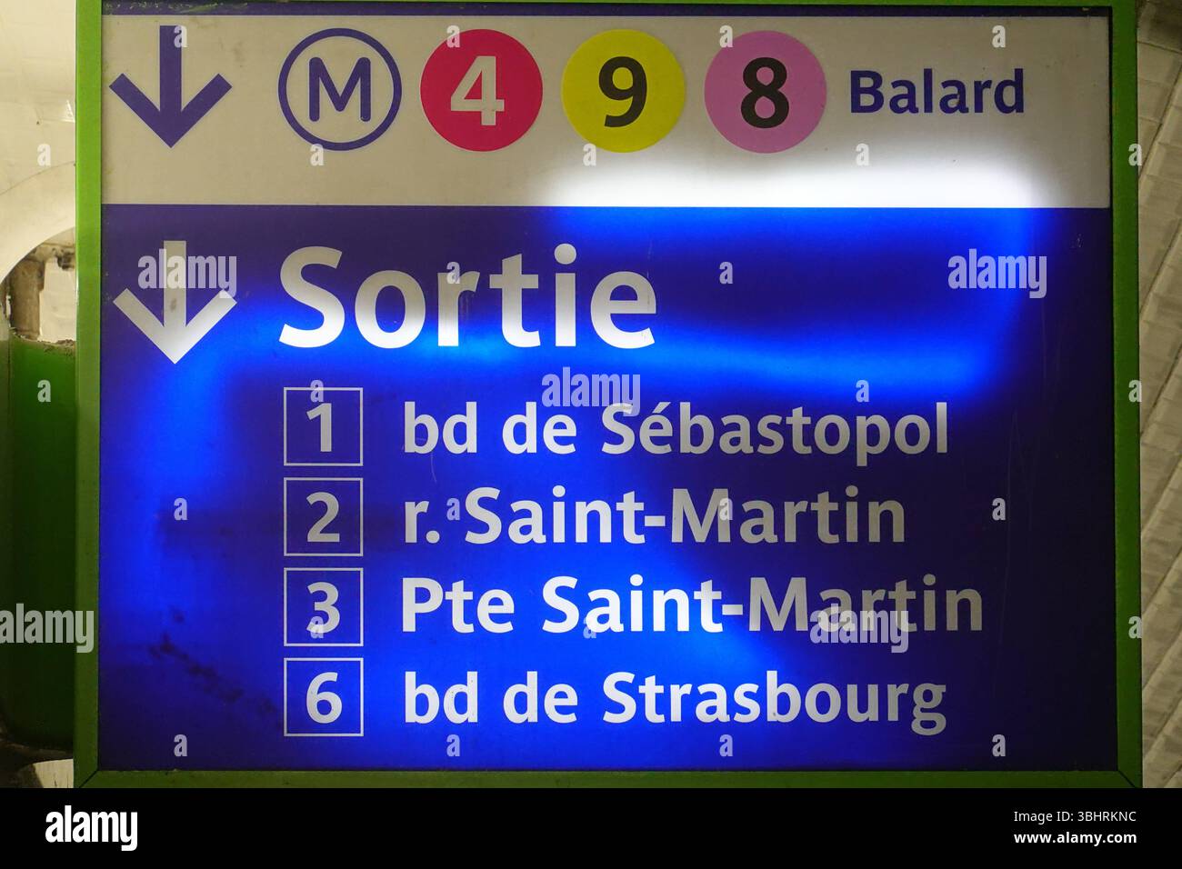 Paris, Metro, Leitsystem // Paris, Metro, Wayfinding System *** Paris ...