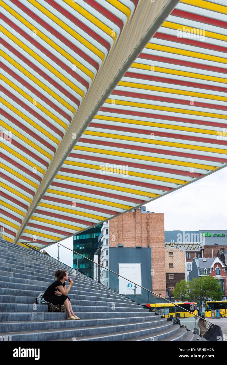 Bahnhof Liege-Guillemins von Santiago Calatrava // Liege-Guillemins ...