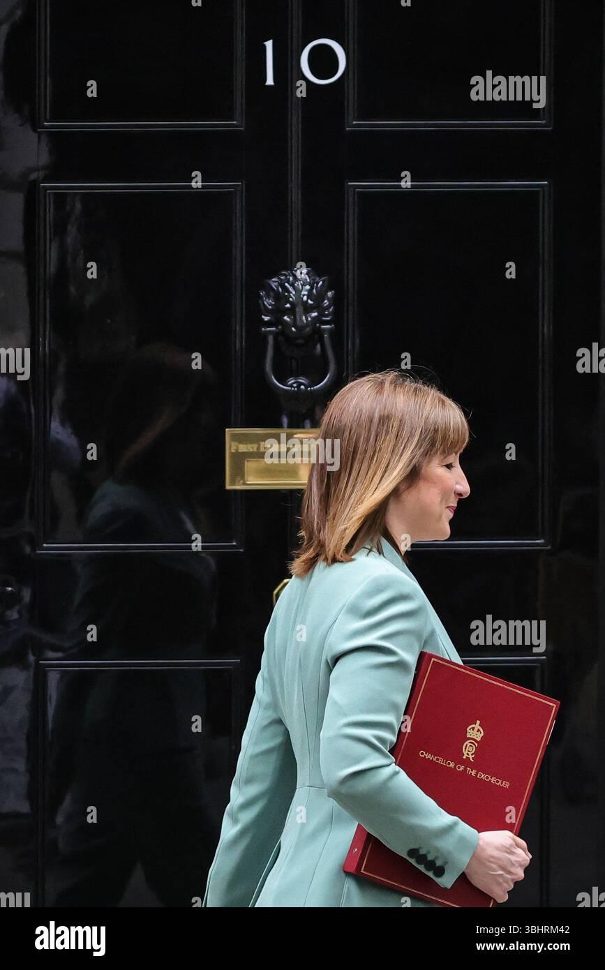 Rachel reeves spending review walking hi-res stock photography and ...