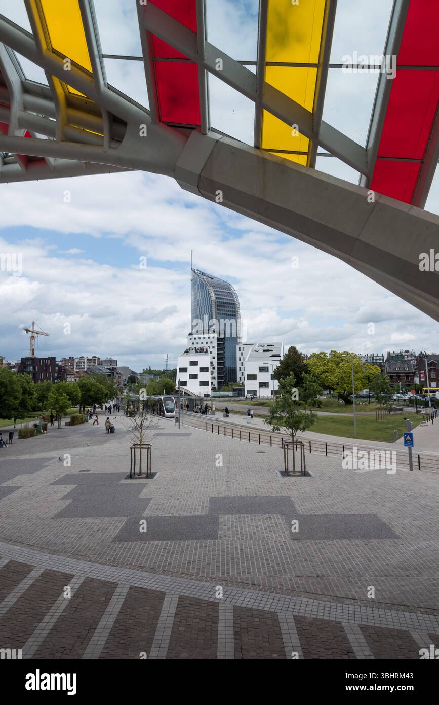 Bahnhof Liege-Guillemins von Santiago Calatrava // Liege-Guillemins ...