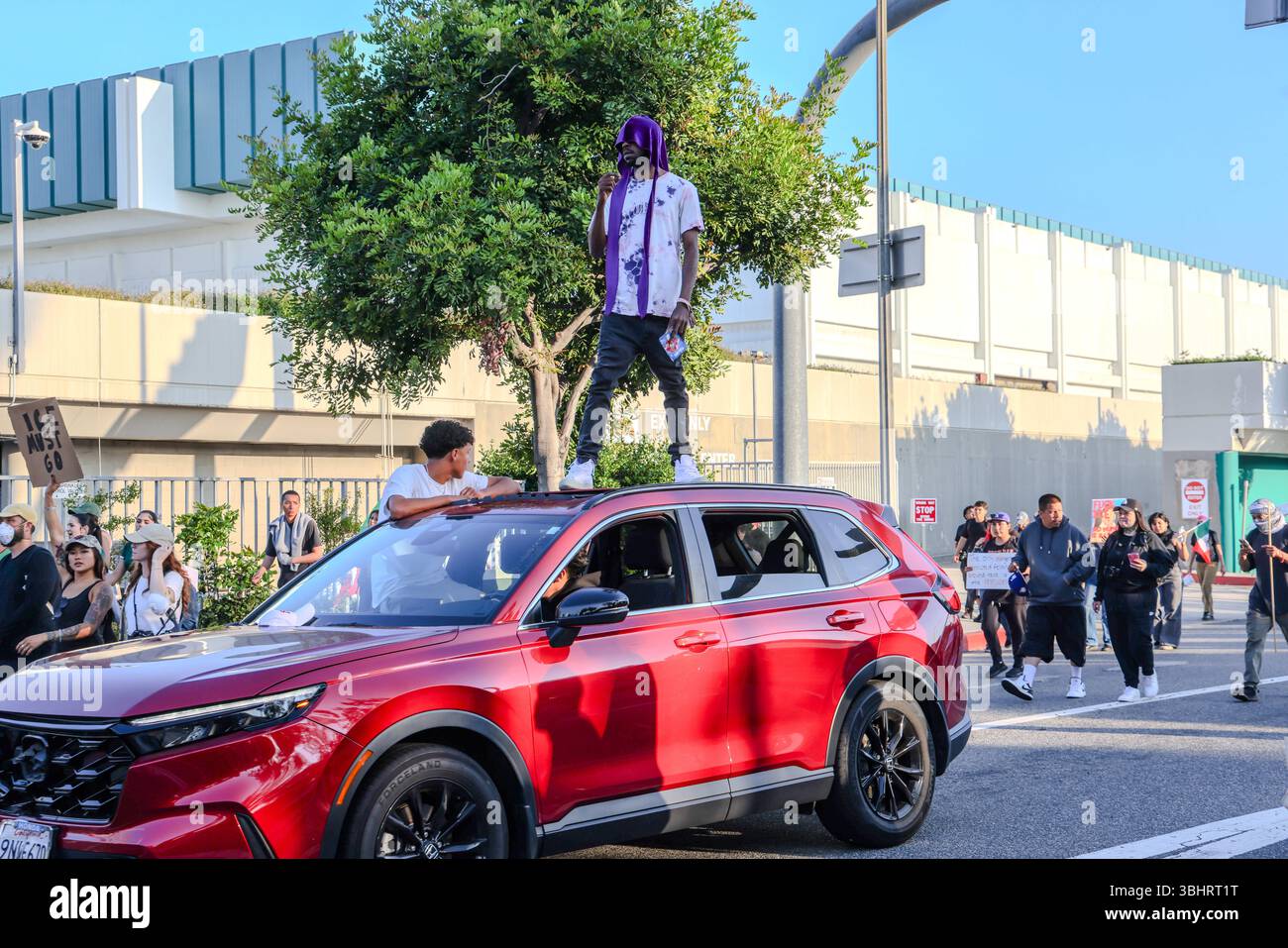 June 10 2025 Los Angeles Ca Usa Anti Ice Protests Continue On June 10 2025 Credit Image