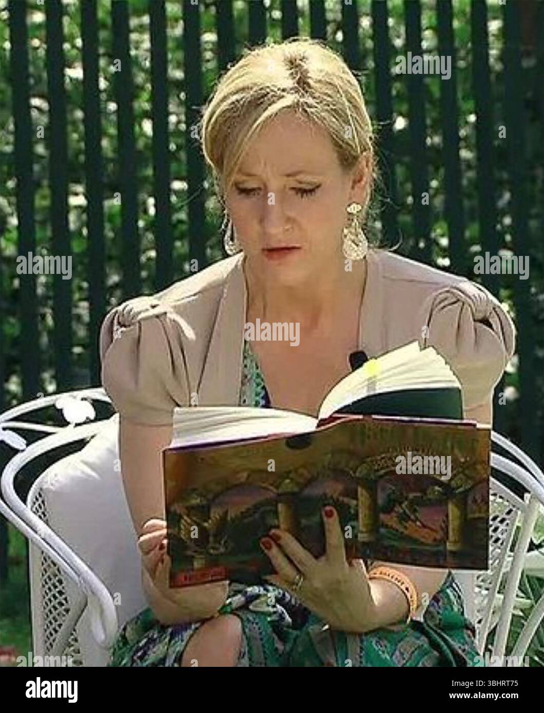 J.K. ROWLING English novelist reading from her book Harry Potter and ...