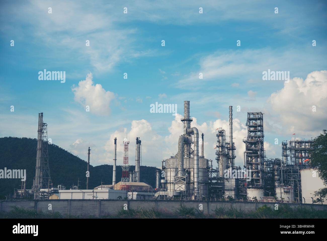 Oil refinery gas petrol plant industry with crude tank, gasoline supply ...