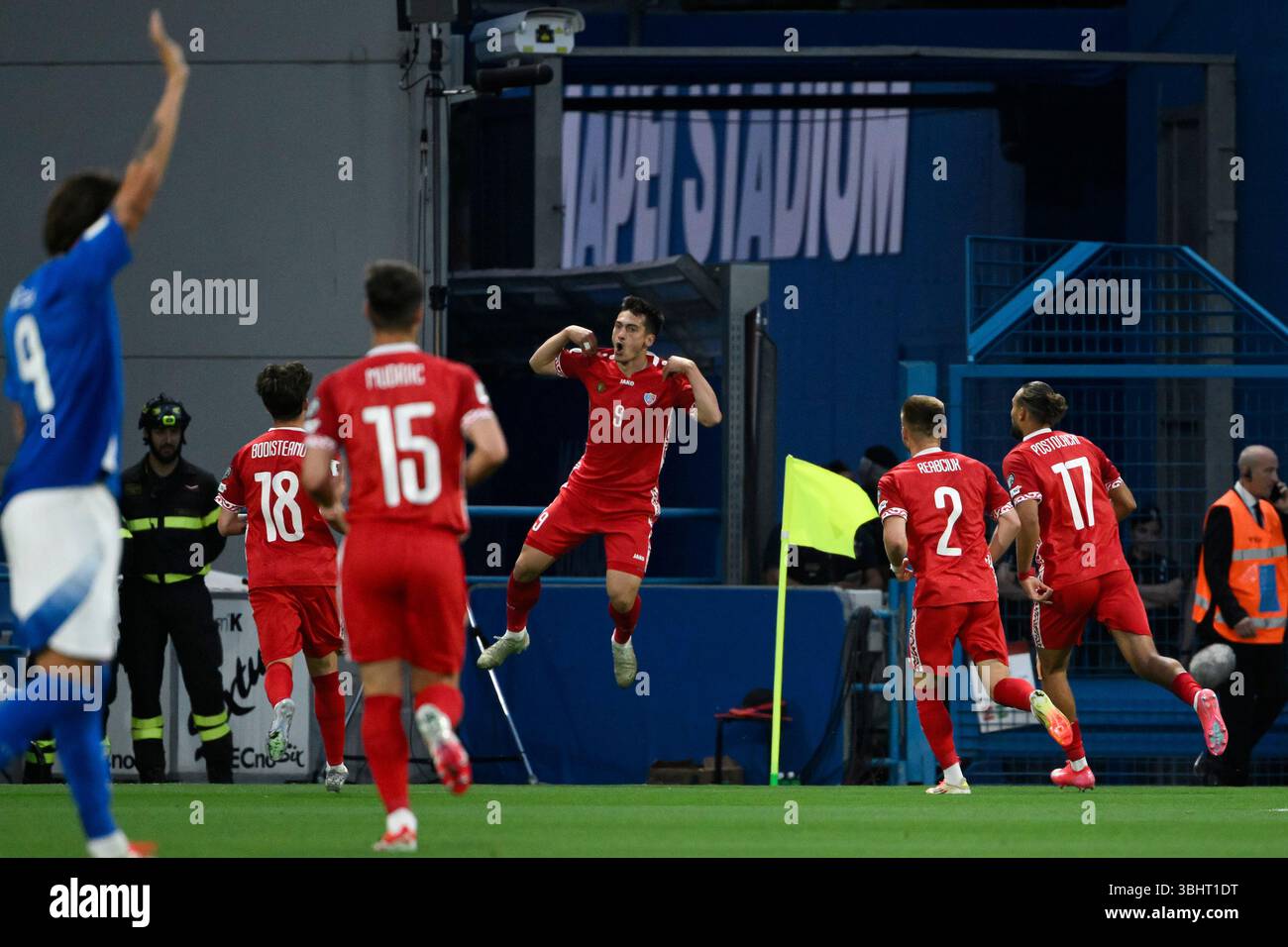 Ion nicolaescu hi-res stock photography and images - Alamy