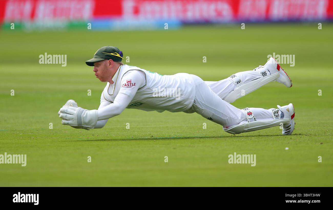 London, UK. 11th June, 2025. London, England, June 11 2025: Wicket ...