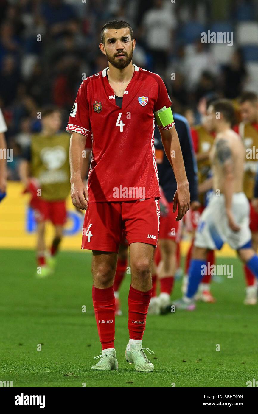 Vladislav Baboglo (MDA) is greeting the fans at the end of the match ...
