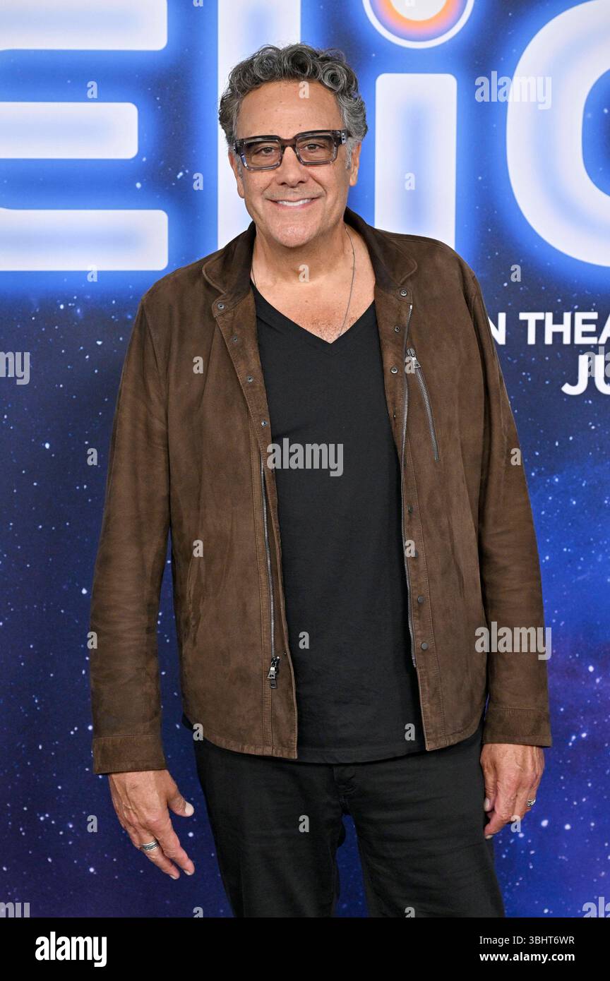 Brad Garrett bei der Premiere des Animationsfilms Elio im El Capitan Theatre. Los Angeles, 10.06 ...