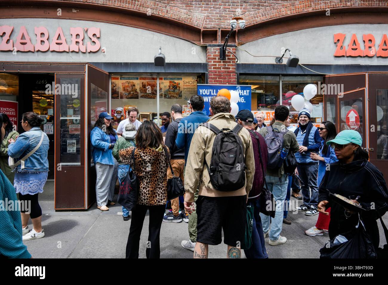 Upper West Side residents and visitors flock to the Zabar’s supermarket ...