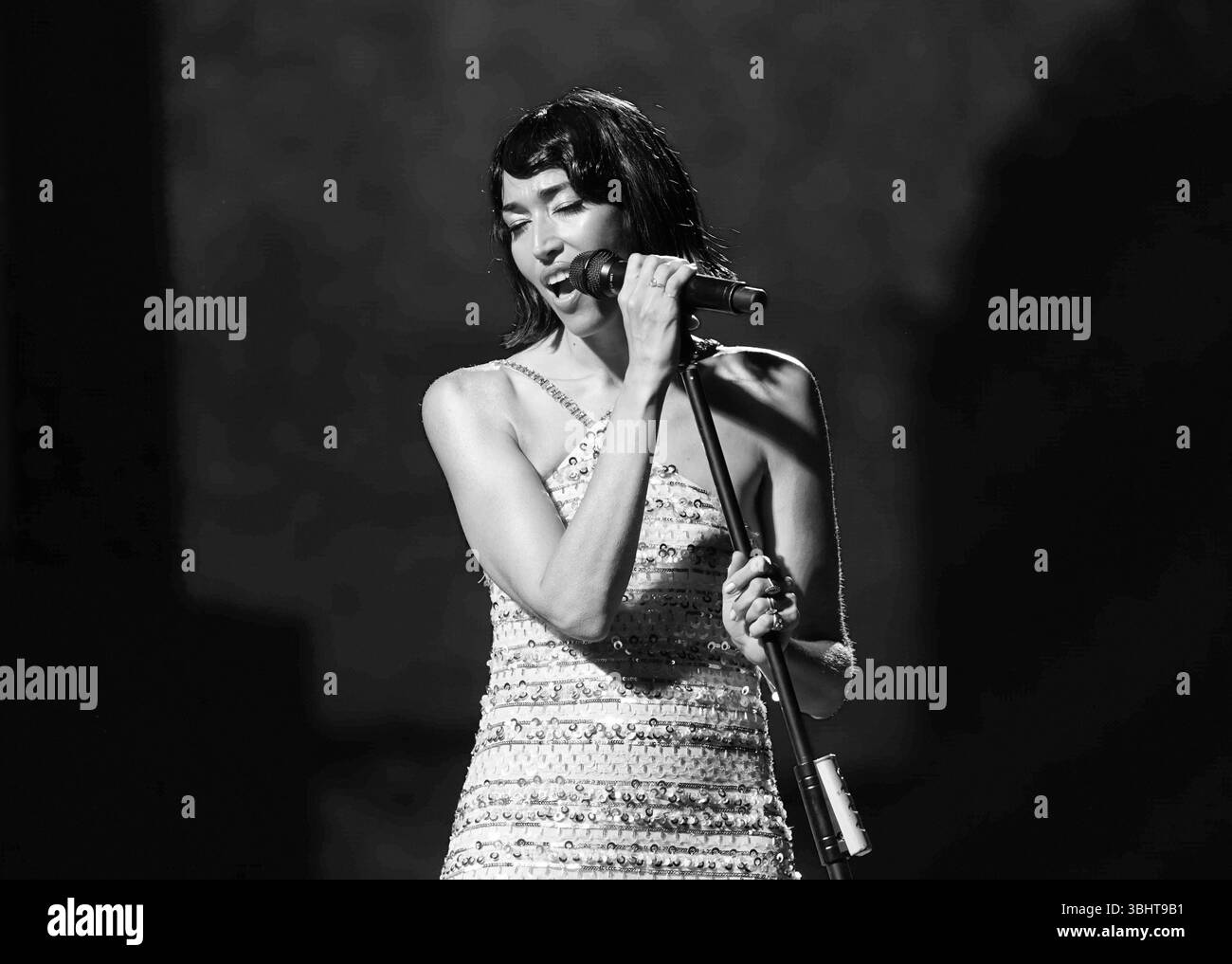 10 artistic expression Black and White Stock Photos & Images - Alamy