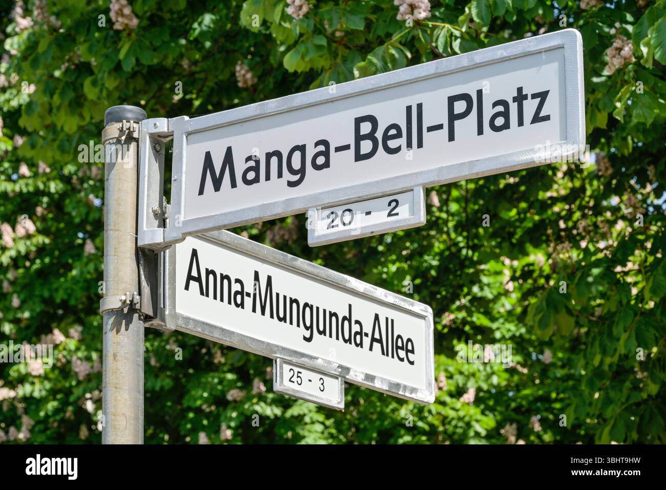 Anna-Mungunda-Allee, Manga-Bell-Platz, Straßenschild, Afrikanisches ...