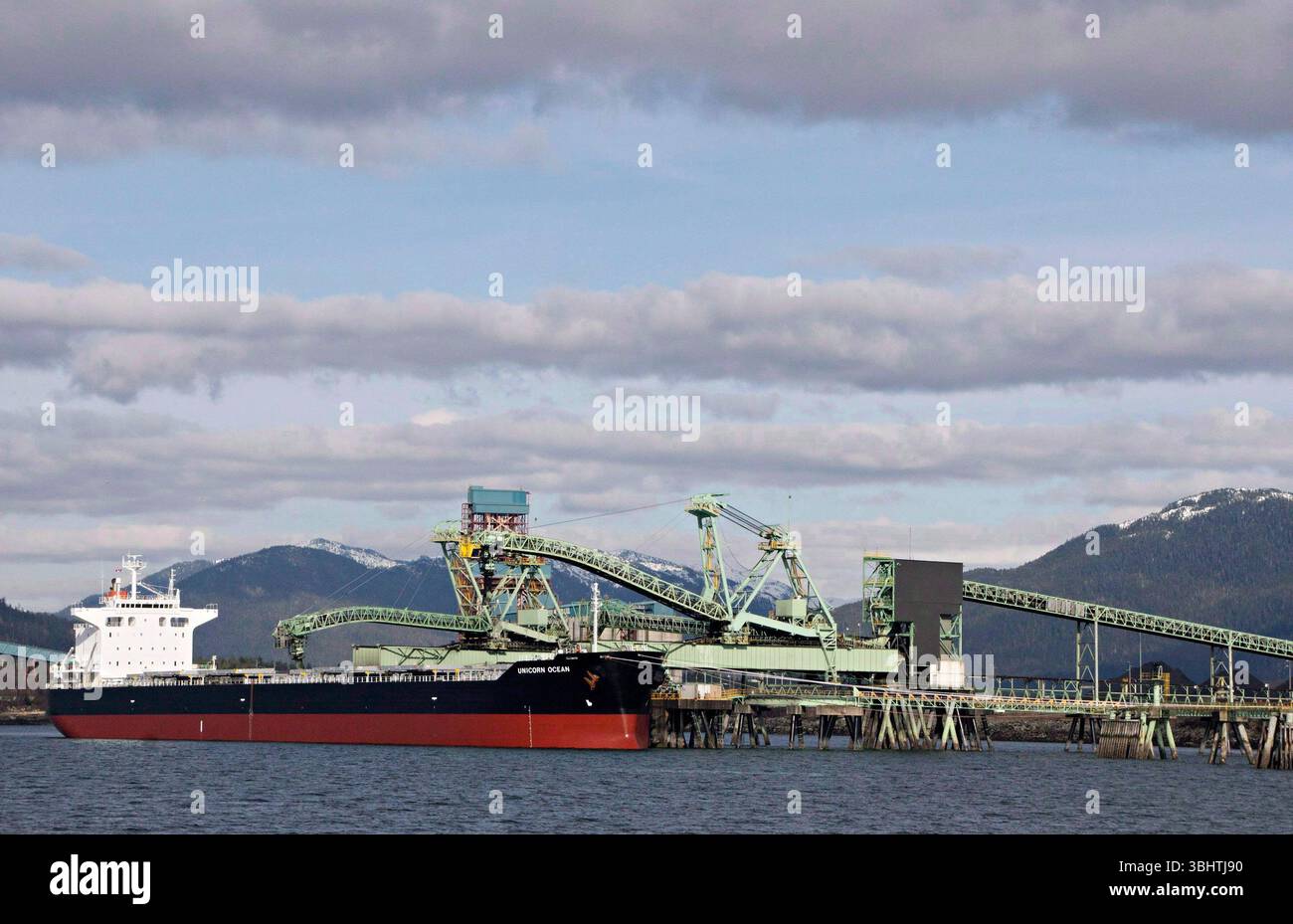 Prince Rupert, Canada. 09th Mar, 2013. The bulk carrier Unicorn Ocean ...