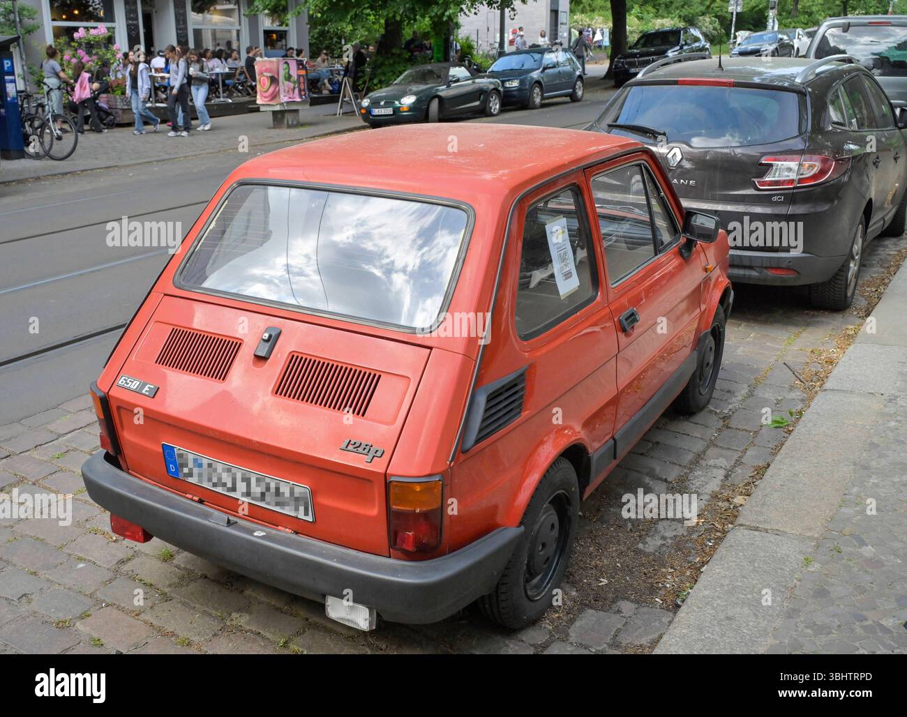 Polski Fiat 126 P 650 E, Parkplatz am Straßenrand, Bezirk Mitte, Berlin ...