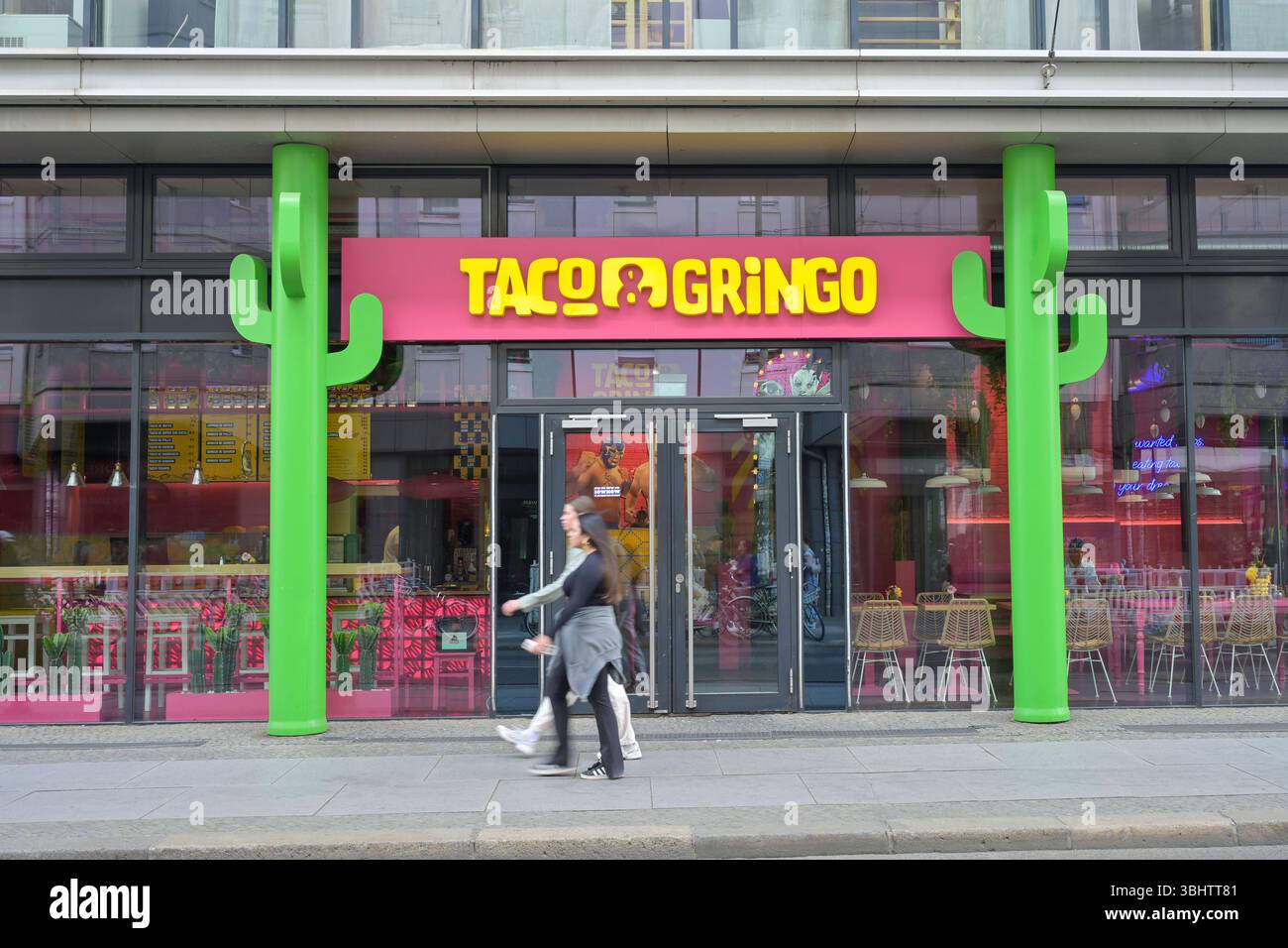Straßenszene, Restaurant Taco und Gringo, Rosenthaler Straße, Bezirk ...