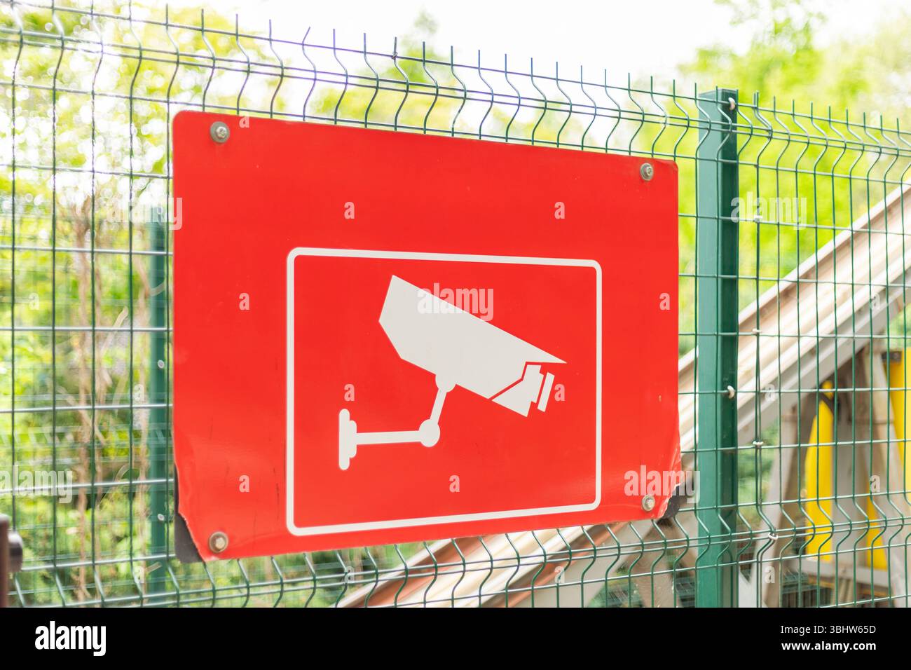 Displaying red alert graphic hi-res stock photography and images - Alamy