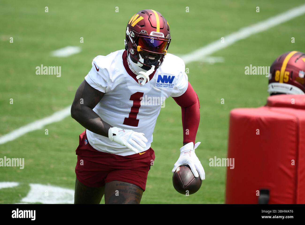 Washington Commanders wide receiver Deebo Samuel Sr. (1) works out ...