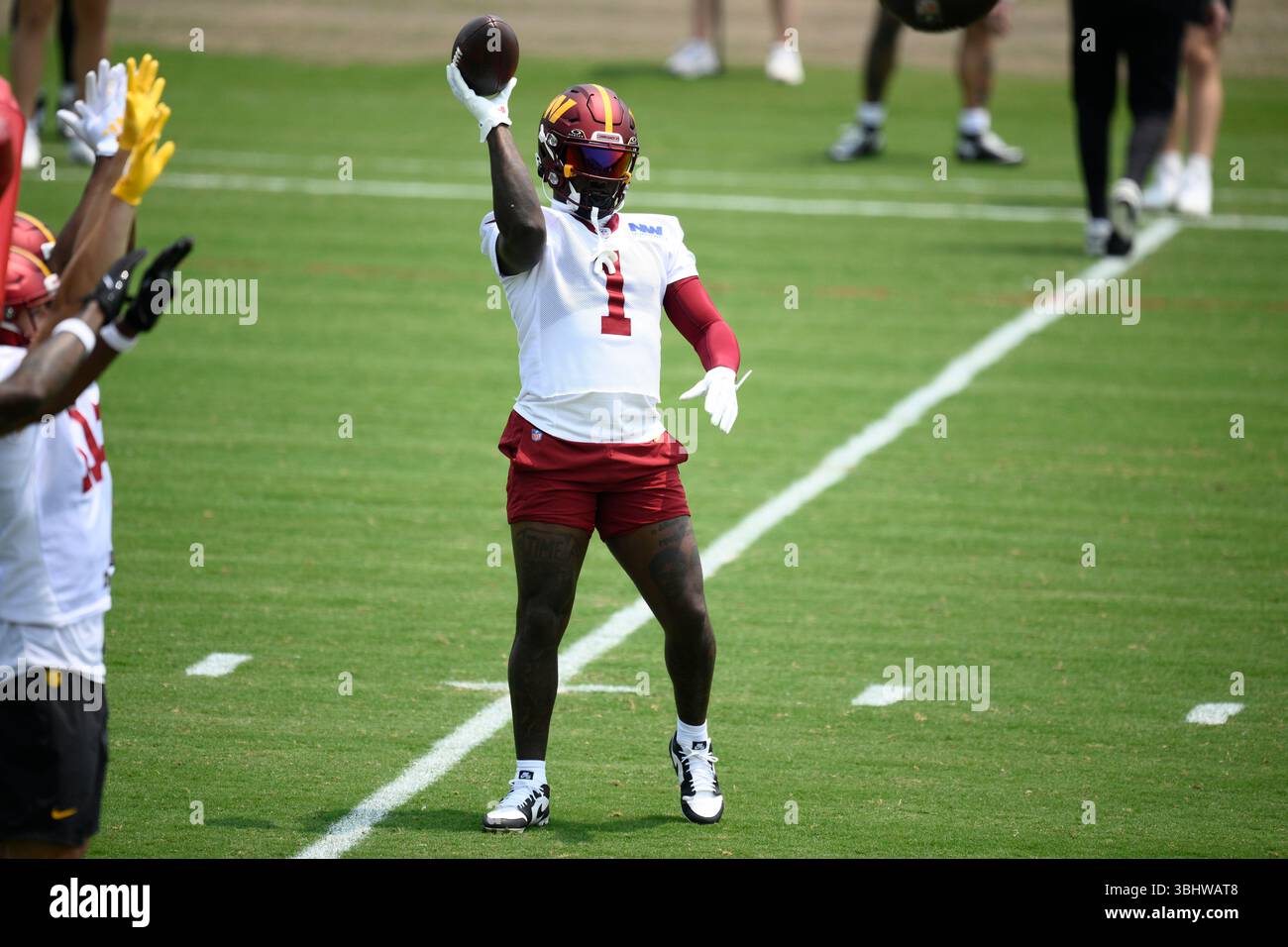 Washington Commanders wide receiver Deebo Samuel Sr. (1) works out ...