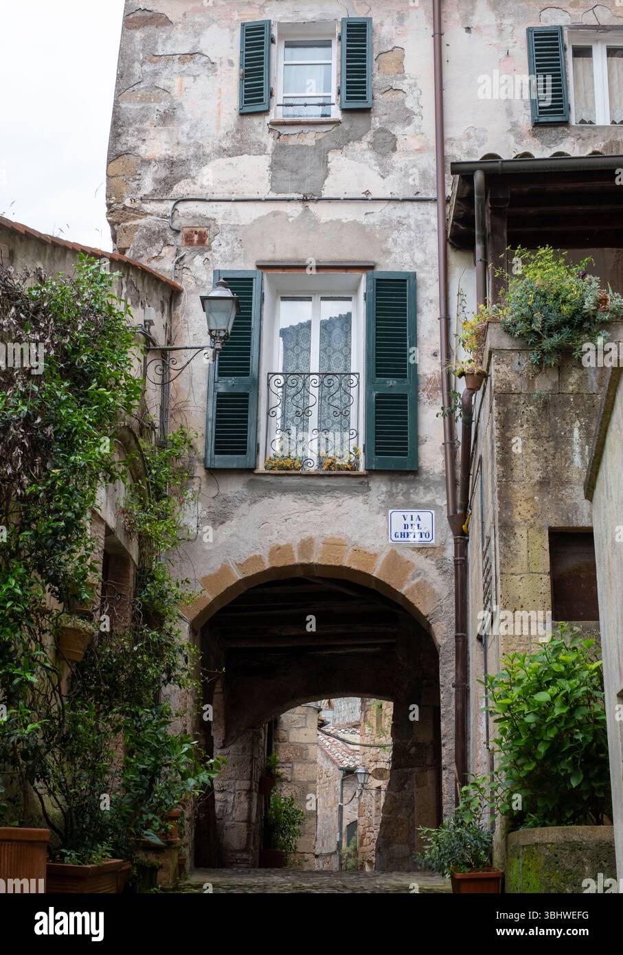 The historic Jewish ghetto in the characterful medieval town of Sorano ...