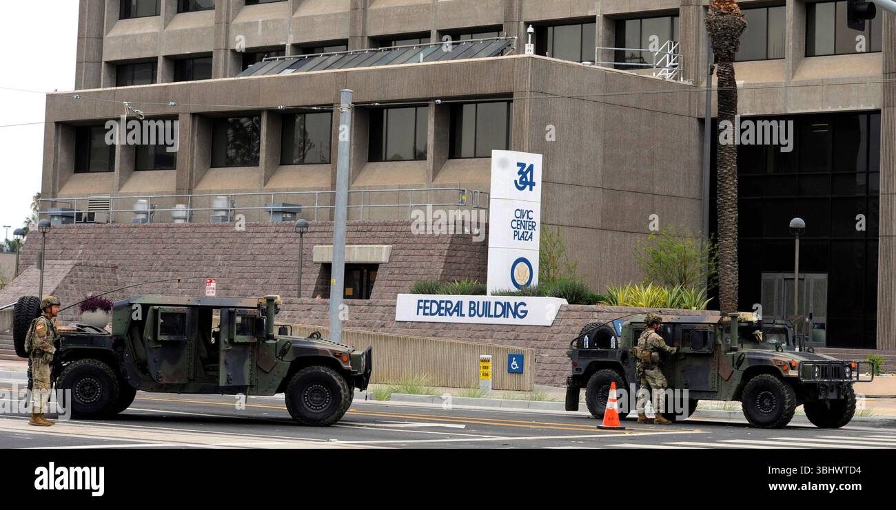 Santa Ana, United States. 31st Dec, 2008. National Guard troops stand ...