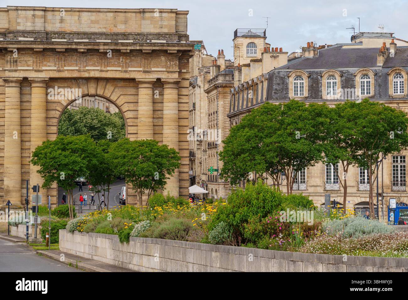 the city of Bordeaux in france Stock Photo - Alamy