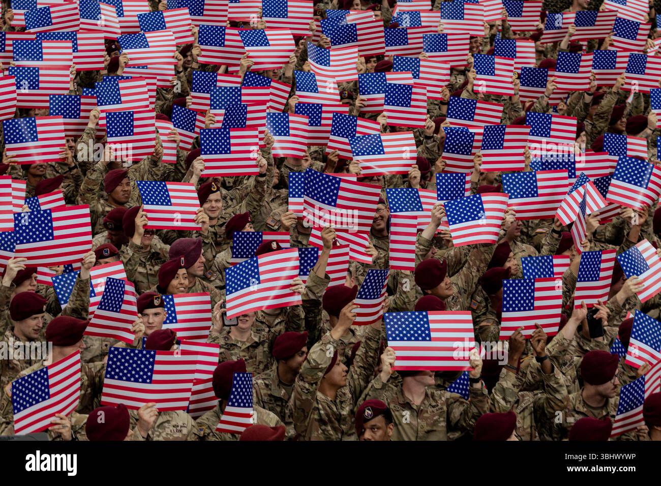 82nd airborne division flags hi-res stock photography and images - Alamy