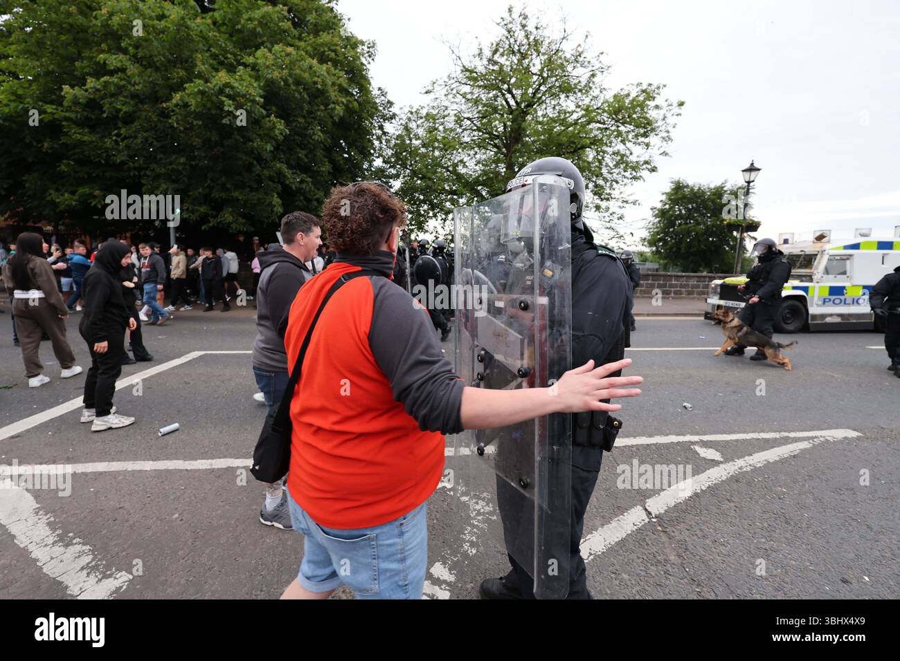 Ballymena, Northern Ireland 11th Jun 2025. Riot police on the streets ...