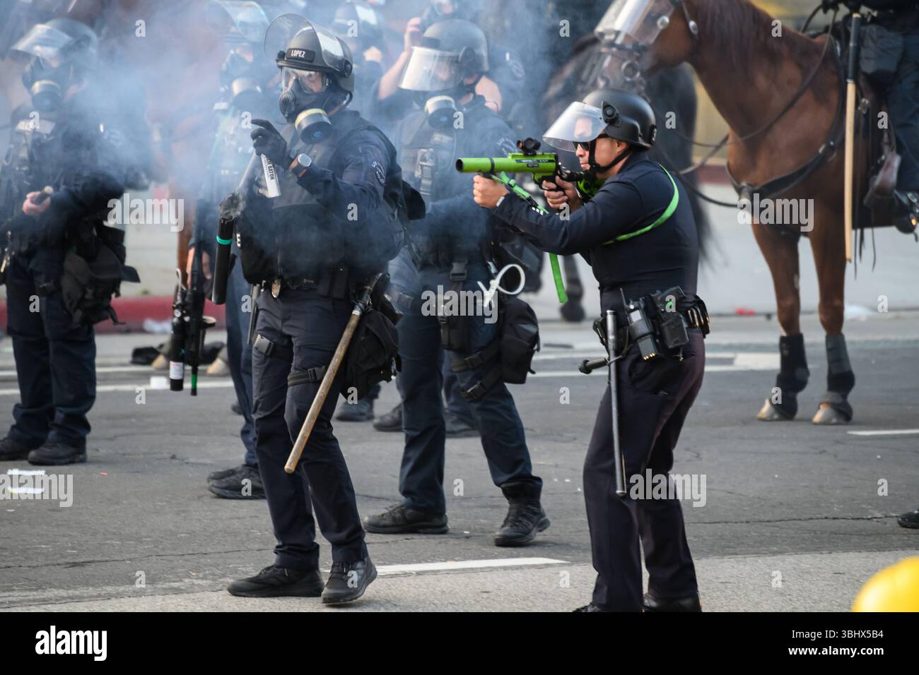 Ice raid 2025 hi-res stock photography and images - Alamy