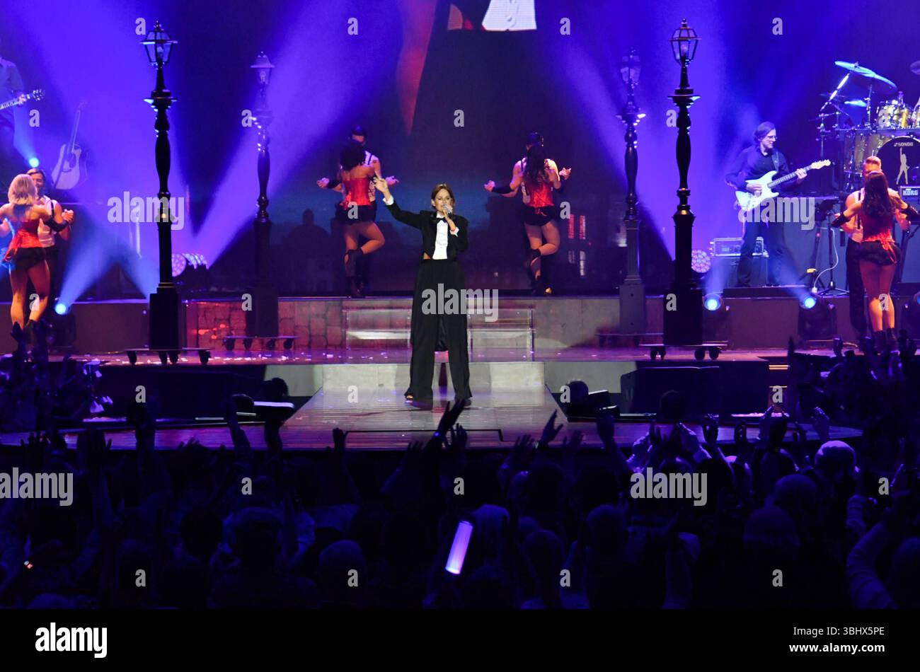 Andrea Berg, Schlagersängerin, Live-Konzert, Musikikone, Bühnenauftritt ...