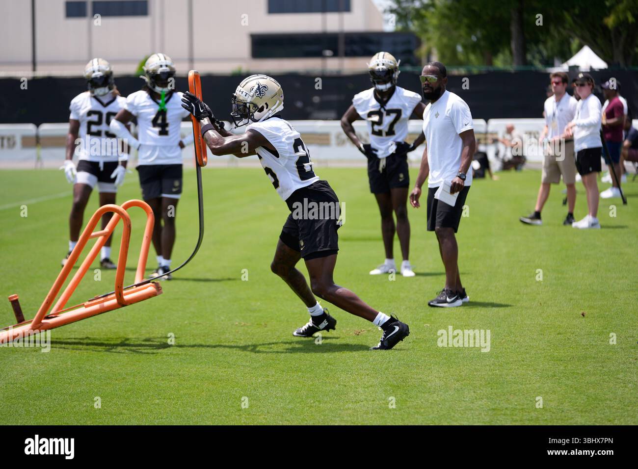 New Orleans Saints cornerback Rejzohn Wright (25) goes through drills ...