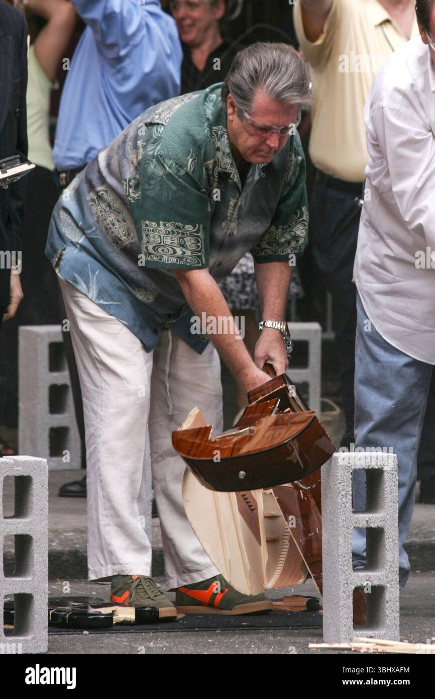 JUNE 11th 2025: Brian Wilson of The Beach Boys has died at the age of ...